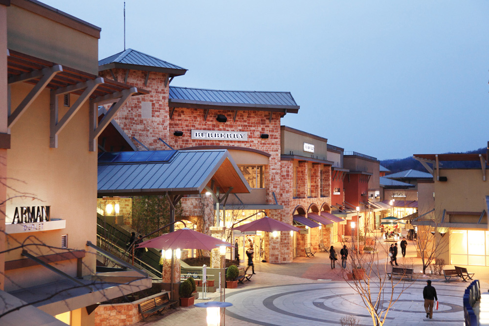 Do Business at Yeoju Premium Outlets, a Simon Property.