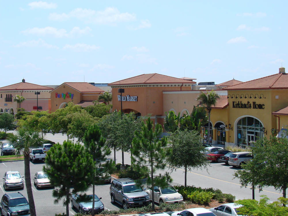 Do Business at Coconut Point Community Center, a Simon Property.